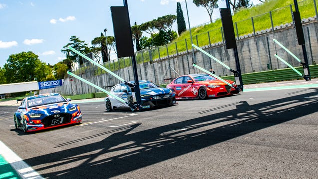 Pure ETCR Is Creating The World’s Most Powerful Touring Car ...